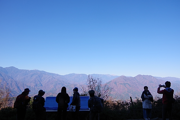 身延山（2025年11月22日）【岐阜、愛知出発登山ツアー、頑張らない山歩きCLUB岳】
